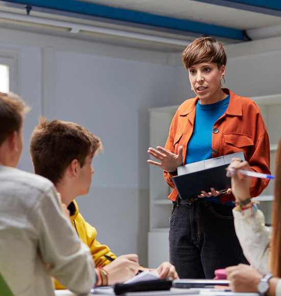 Create a Teacher Website - Examples & How-To | Jimdo